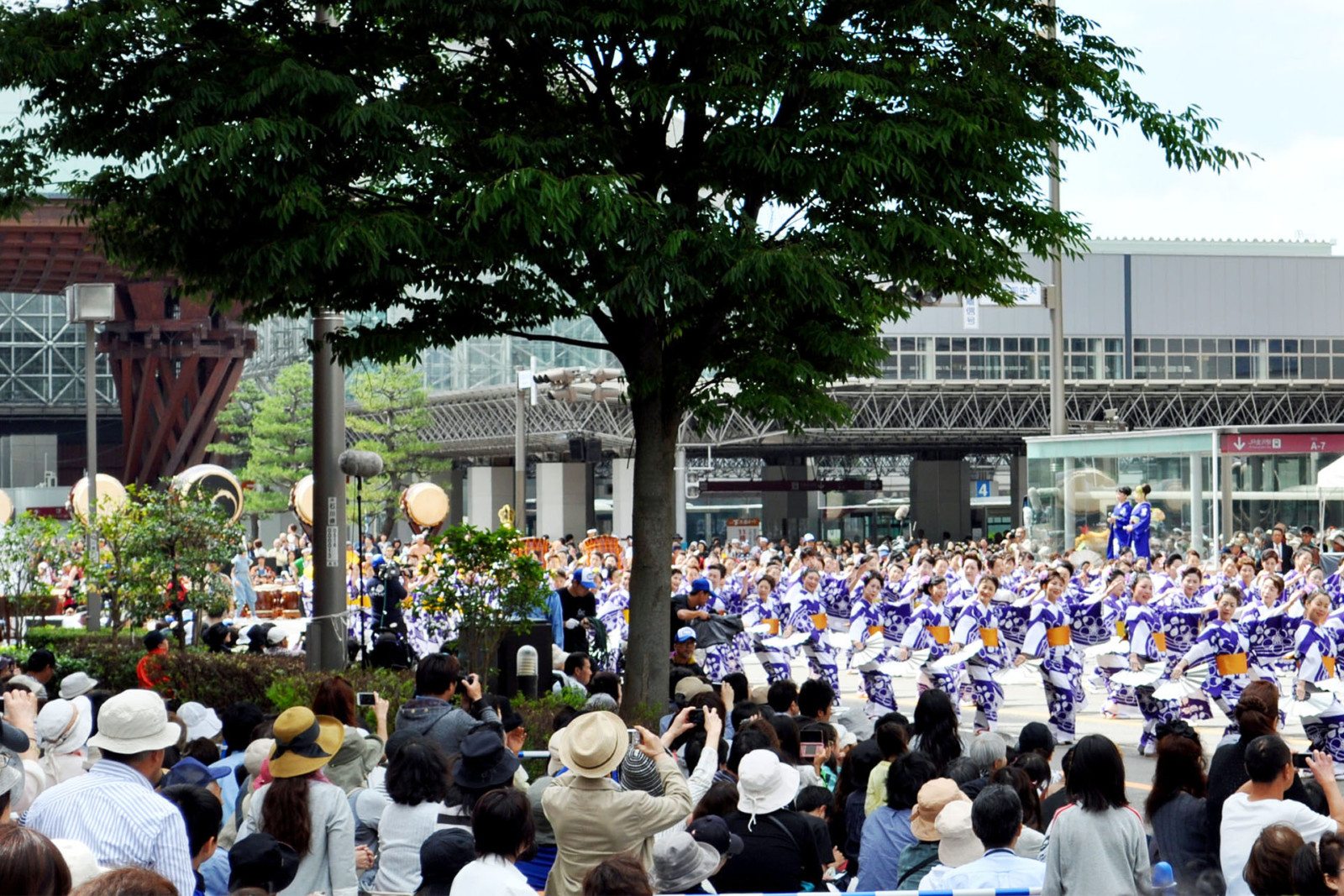 Kanazawa Hyakumangoku Matsuri | Japanese Traditional Festival Calendar
