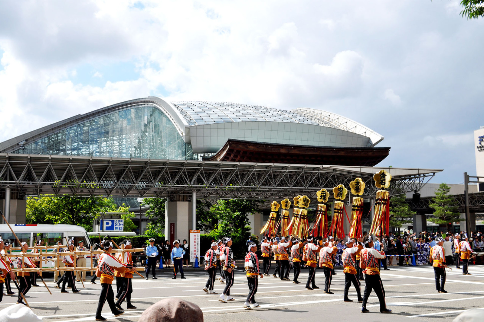 Kanazawa Hyakumangoku Matsuri | Japanese Traditional Festival Calendar