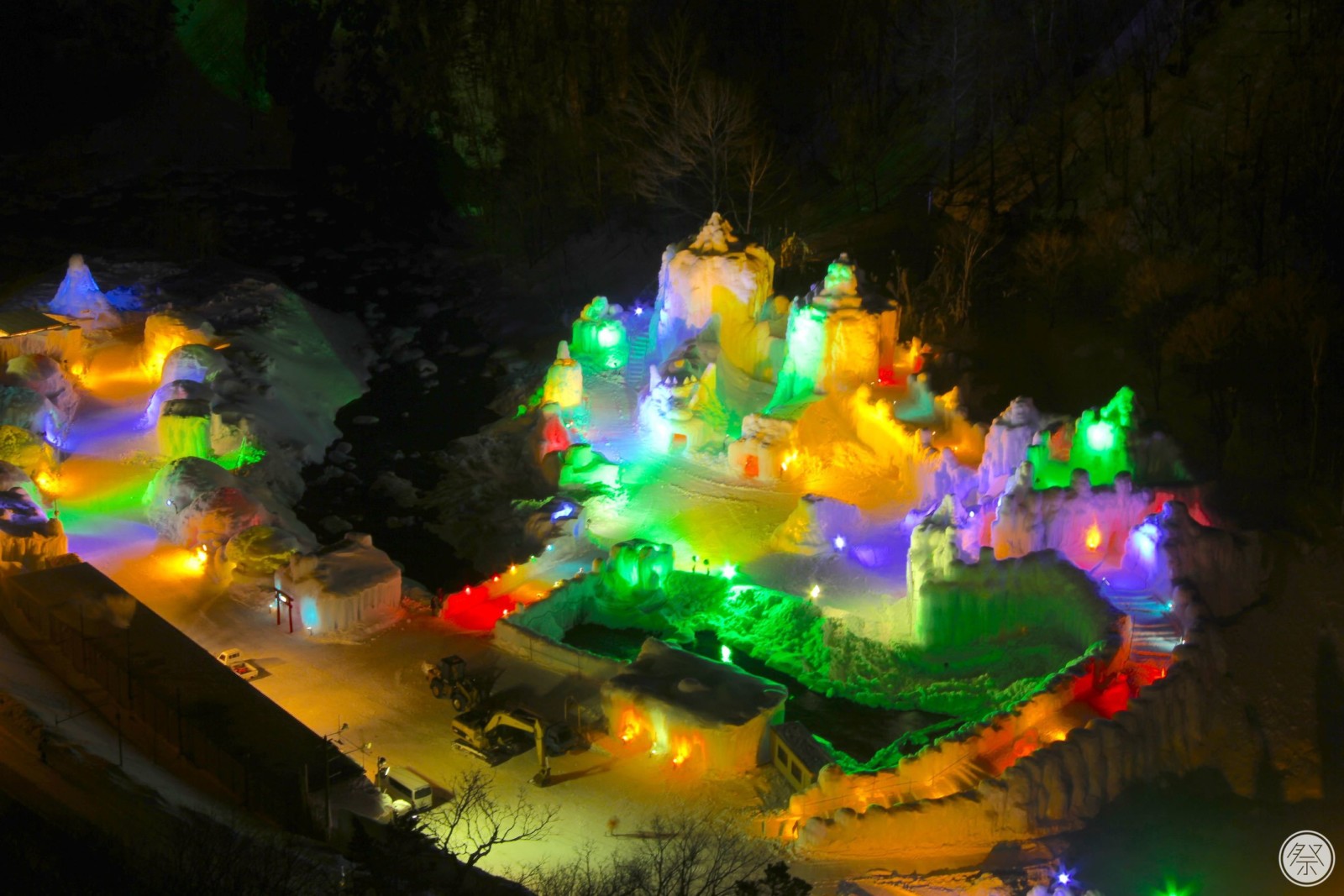 Sounkyo Onsen Hyoubaku Matsuri ~Sounkyo Hot Springs Ice Fall Festival ...
